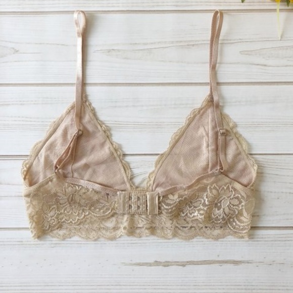 Intimates & Sleepwear | Nwt Beige Scalloped Lace Triangle Bralette ...